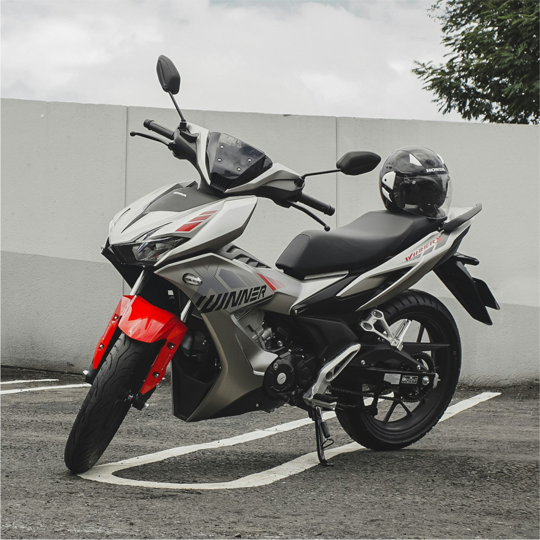 Blur Background Using Ai Instant Photo Blur Background Tool